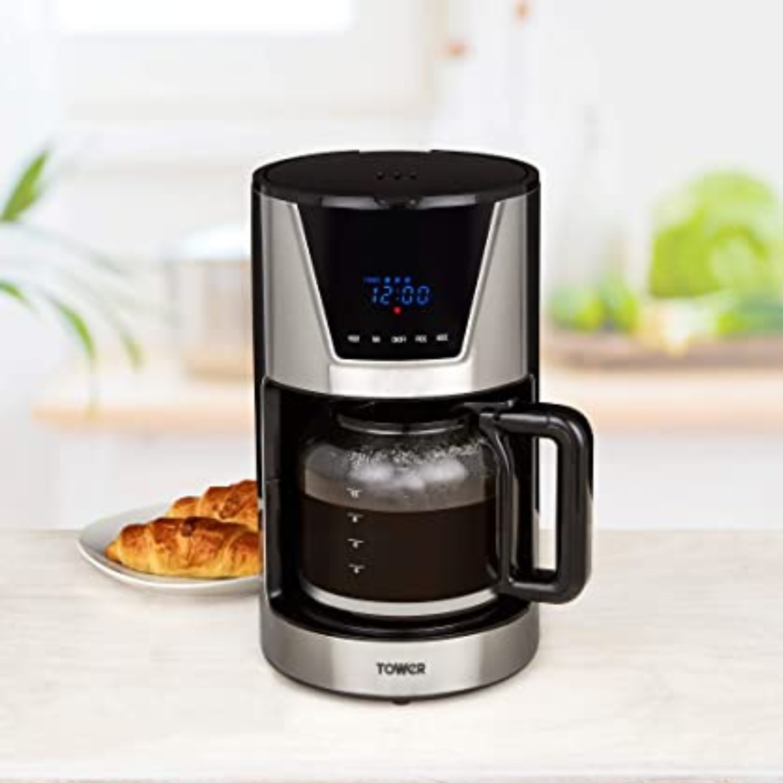 Tower 12 Cup Digital Coffee Maker, 1.5L / 900W - T13010